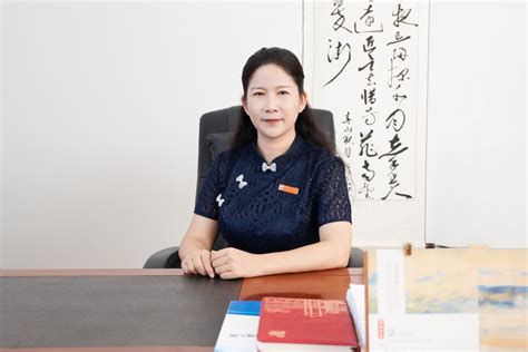 副校长：王萍 湖南涉外经济学院