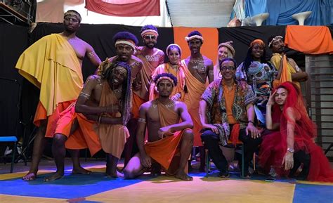Grupo Celebra Natal Africano Com Seis Apresentações Gratuitas Em