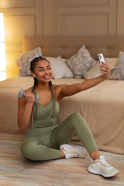 Free Photo Full Shot Woman Taking Selfie