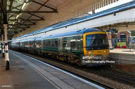 Gwr Great Western Railway Class 165 Turbo Train 166206 At Salisbury