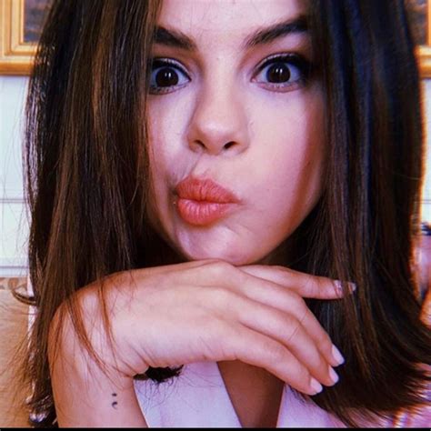 Selena Gomez Social Media 11 05 2019 • Celebmafia