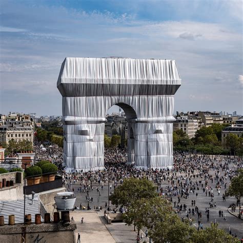 Eight Key Projects By Christo And Jeanne Claude