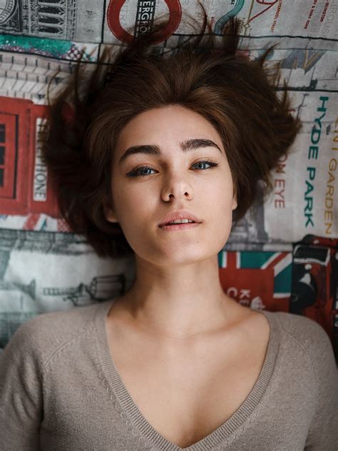 Download Wallpaper Portrait Sponge Teeth Aleks Five Section Girls