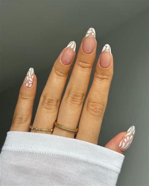 36 Trendy French Tip Nail Designs With Flowers Archeworks