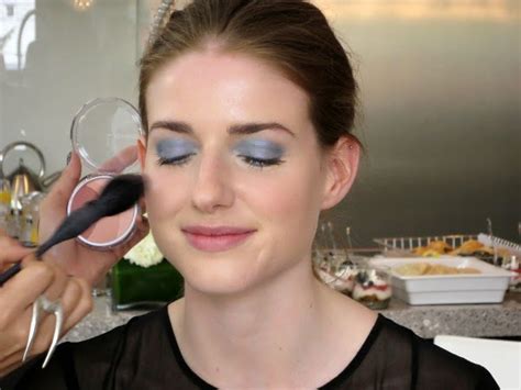 Yes You Can Wear Blue Eyeshadow Heres How Solo Lisa