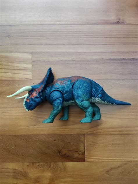 Mattel Jurassic World Dino Rivals Dual Attack Nasutoceratops Hobbies