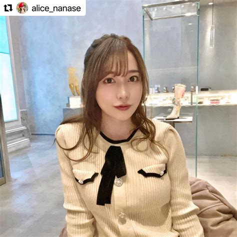 Elfriede Elfriede Added A New Photo