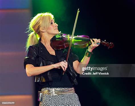 Dixie Chicks In Concert Vancouver Bc Photos And Premium High Res