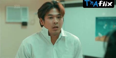 Rob Guinto Breasts Scene In High School On Sex