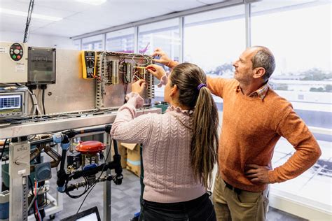 Common Electrician Interview Questions And Answers