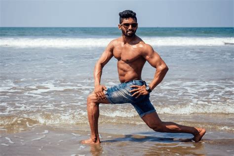 287 Active Indian Man Body Building 图片、库存照片、3d 物体和矢量图 Shutterstock