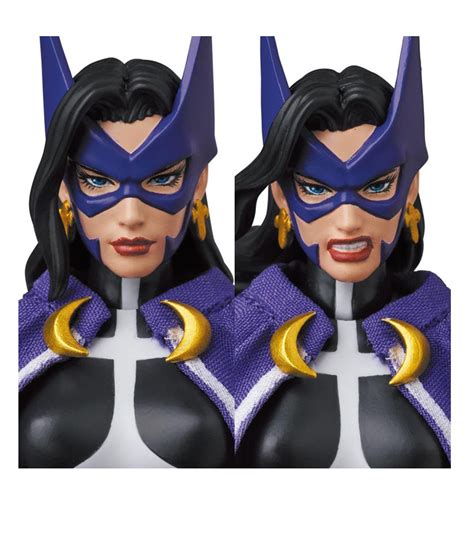 Фигурка Охотница Dc Multiverse Batman Hush Huntress Mafex No170