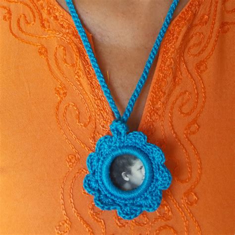 Colgante Broche Camafeo Bordados Lali