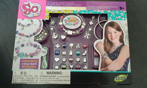 So Beads Jewellery Set Hobbies And Toys Memorabilia And Collectibles