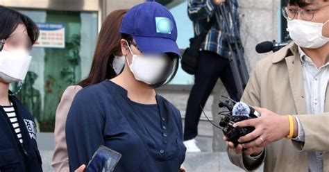 8개월 딸 오줌 쌌다고 1m 높이서 12번 내던진 친모결국