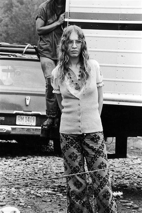 Fans Of The 1969 Woodstock Festival 53 Photographs That Show Just How