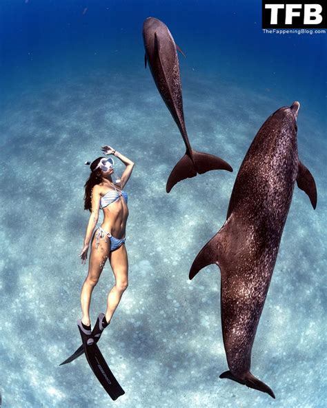 Hayley Erbert Sexy 25 Photos Thefappening