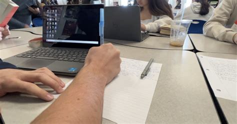 Pinellas County Schools Considers Policy To Urge Good Grades Class