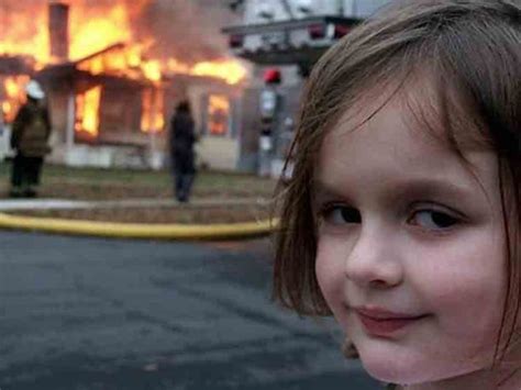 Burning House Girl Memes This Girl Is On Fire Meme S Tenor