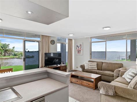 Yarrawonga Lakeside Apartment 41 Mulwala Updated Prices 2026
