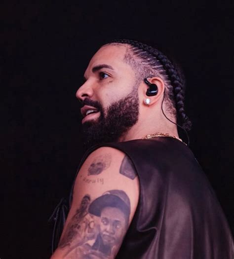 Pin By Carisma Chaidez On Drake Aubrey Drake Drake Photos Drake Graham