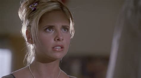 A Necessary And Important Guide To Sarah Michelle Gellars Many Iconic