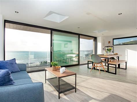 Dehra Dun Ref Uk41924 In Torpoint With Hot Tub Cottage Weekend And Short Breaks At Holiday