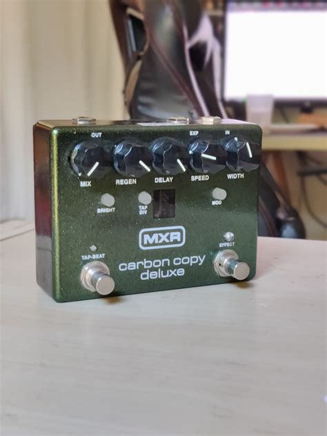 Mxr Carbon Copy Deluxe Pedal Review Guitar Space