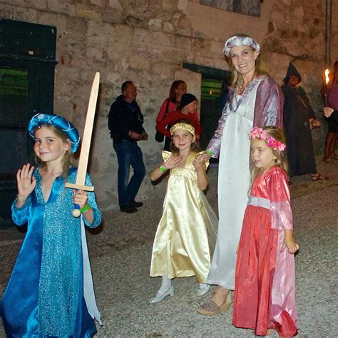 Les Médiévales Partie 2 Five Kiwis In Monflanquin