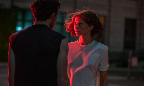 25 فیلم‌ عاشقانه برتر تمام دوران؛ از تعطیلات رمی تا لالالند مجله مایکت