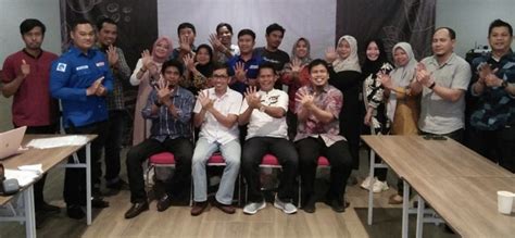 Radio Suara Bersatu Dan Sinjai Tv Kerjasama Layanan Internet Dengan Telkom Solusi Publikasi