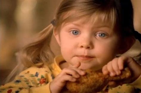 Ingerasul Transformat In Dracusor Fata Rebela A Hollywoodului Apare Goala Intr Un Videoclip