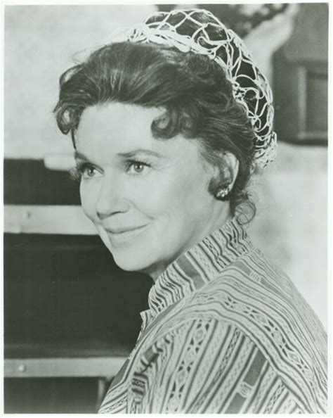 Picture Of Jeanette Nolan
