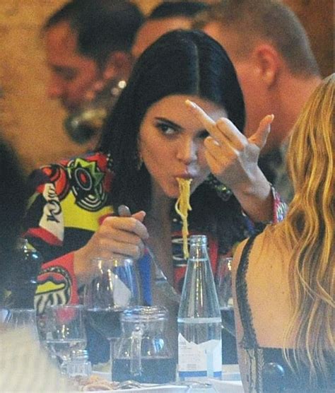 Pin By Sjuana On Funny Kendall Jenner Icons Kendall Jenner Jenner