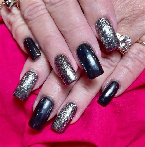 50 Trendy Chrome Black Nail Designs That Shine With Bold Elegance