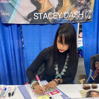 Stacy Dash Autograph Profile By Racc Stacy Dash Autographs Signing