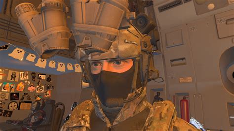 Cant See Goggles On My Avatar But It Appears When My Friend Wears It
