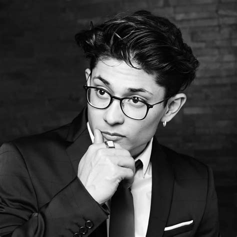 🔱𝕭𝕰𝕳𝖅𝕬𝕯🔱 ♔ Behzadofficial021 • Threads Say More