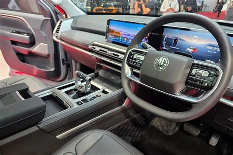 Mg Presenta El U9 Un Suv Híbrido Diesel De 55 Metros Que Rompe