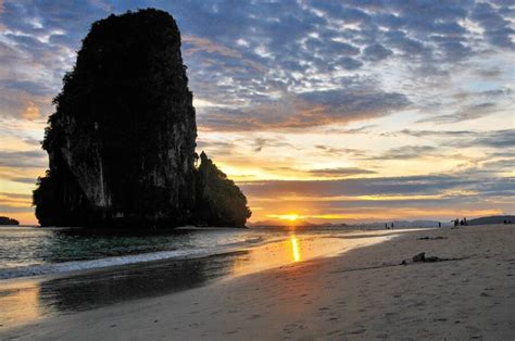Railay Beach Krabi How To Visit What To Expect