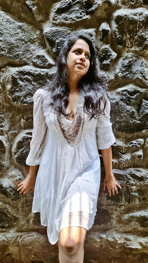 Sadhika Venugopal Hot In Breaking News