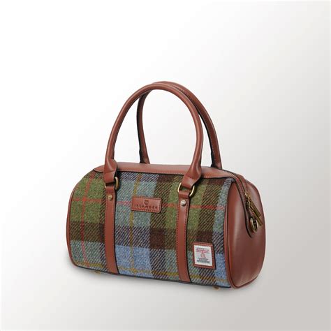 Islander Medium Duffle Bag With Harris Tweed Chestnut And Blue Tartan