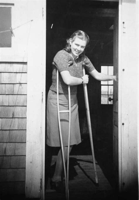 41 Extraordinary Vintage Photos Of Beautiful Monopede Women In The Past