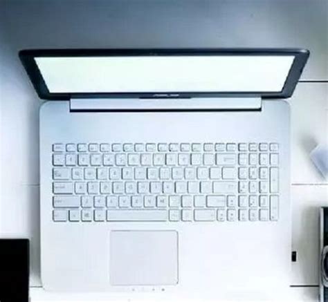 Compact Size And Wide Display 8gb Long Lasting Battery Backup Hp Laptop At 80000 00 INR In Jammu