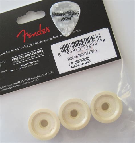099 2008 000 Fender Stratocaster Soft Touch Knobs Aged White 0992008000