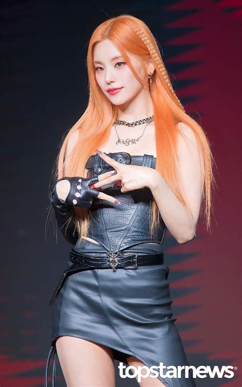 Itzy Yeji Ryujin Chaeryeong Yuna R Kpopfap