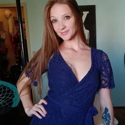 Lea Cretss • Threads Say More