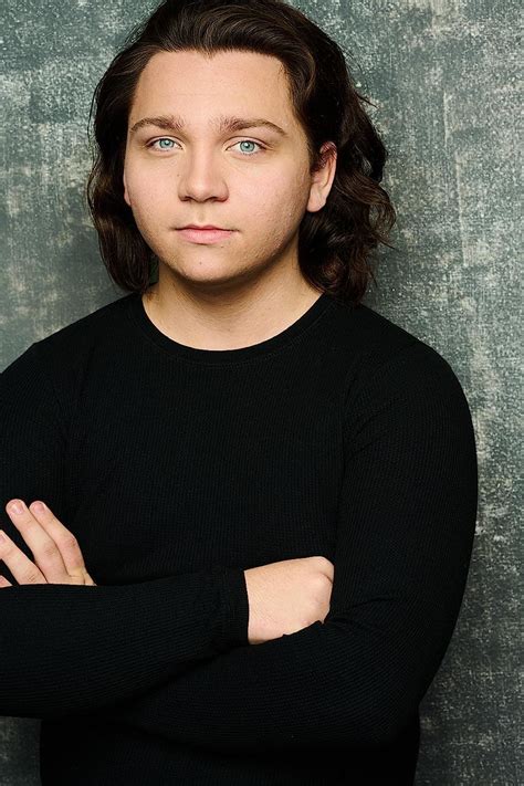 Bryson Robinson About Entertainmentie