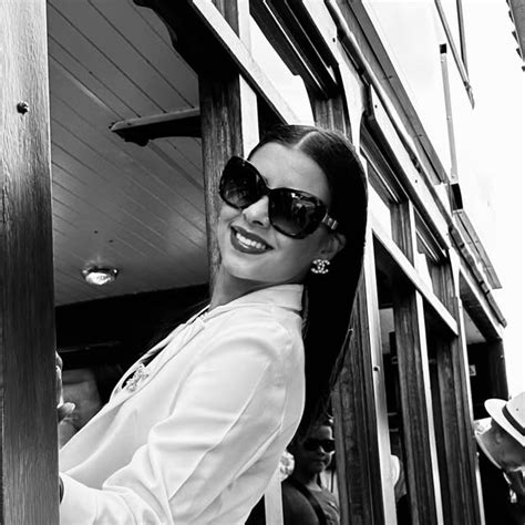 Delia Sewell Msdeliasewell Threads Say More