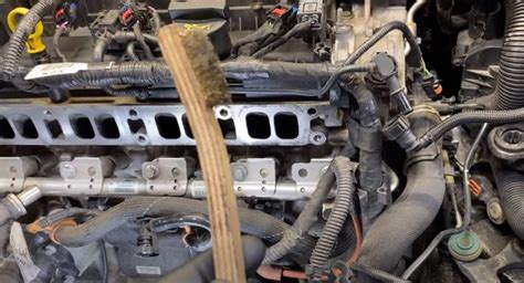 Watch A Tech Tackle Ford Ecoboost Carbon Deposits Video